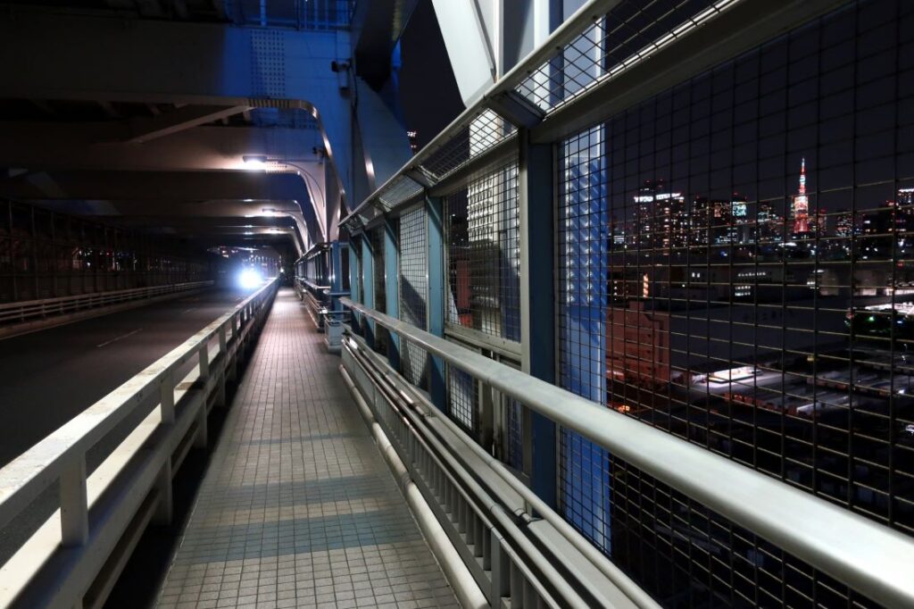 Rainbow Bridge: Tokyo's Iconic Landmark